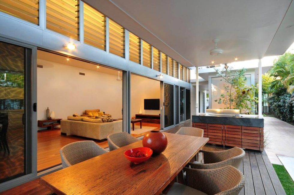 Three great benefits of positioning Breezway Louvers up high - Hawaii