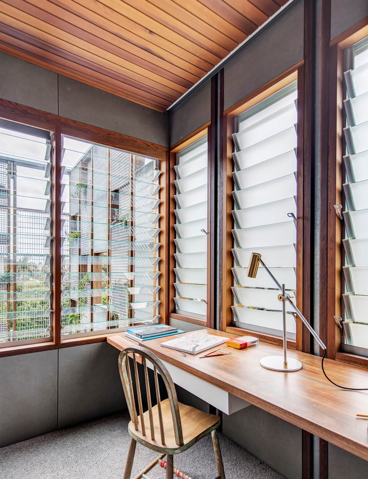 Altair Louver Window - Hawaii